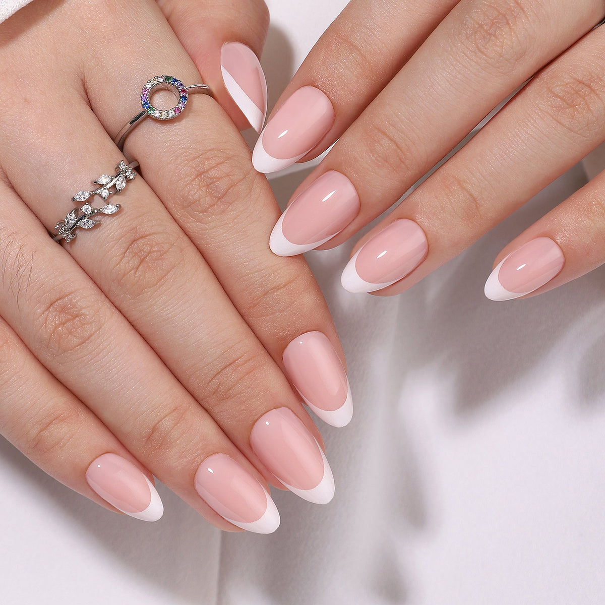 Chic Curve | Outlined